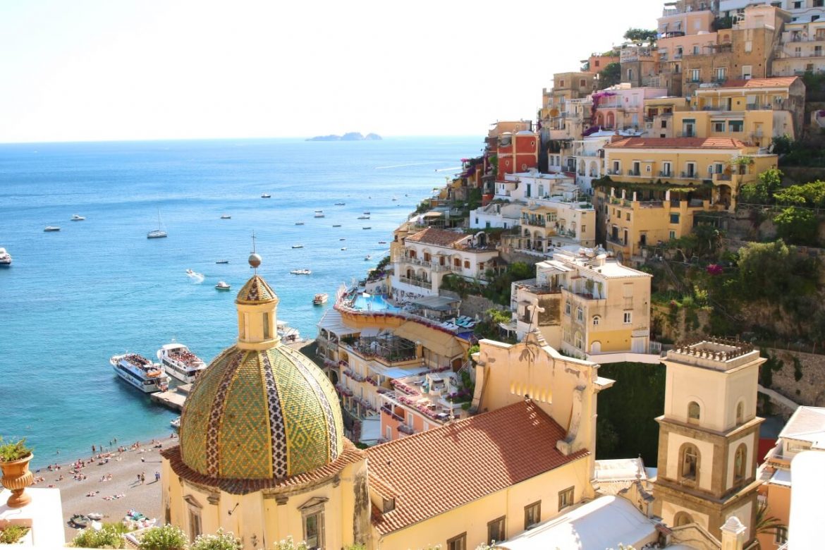 Affordable Luxury Travel Guide: 10 Tips for Deluxe Holidays for Less | WTA