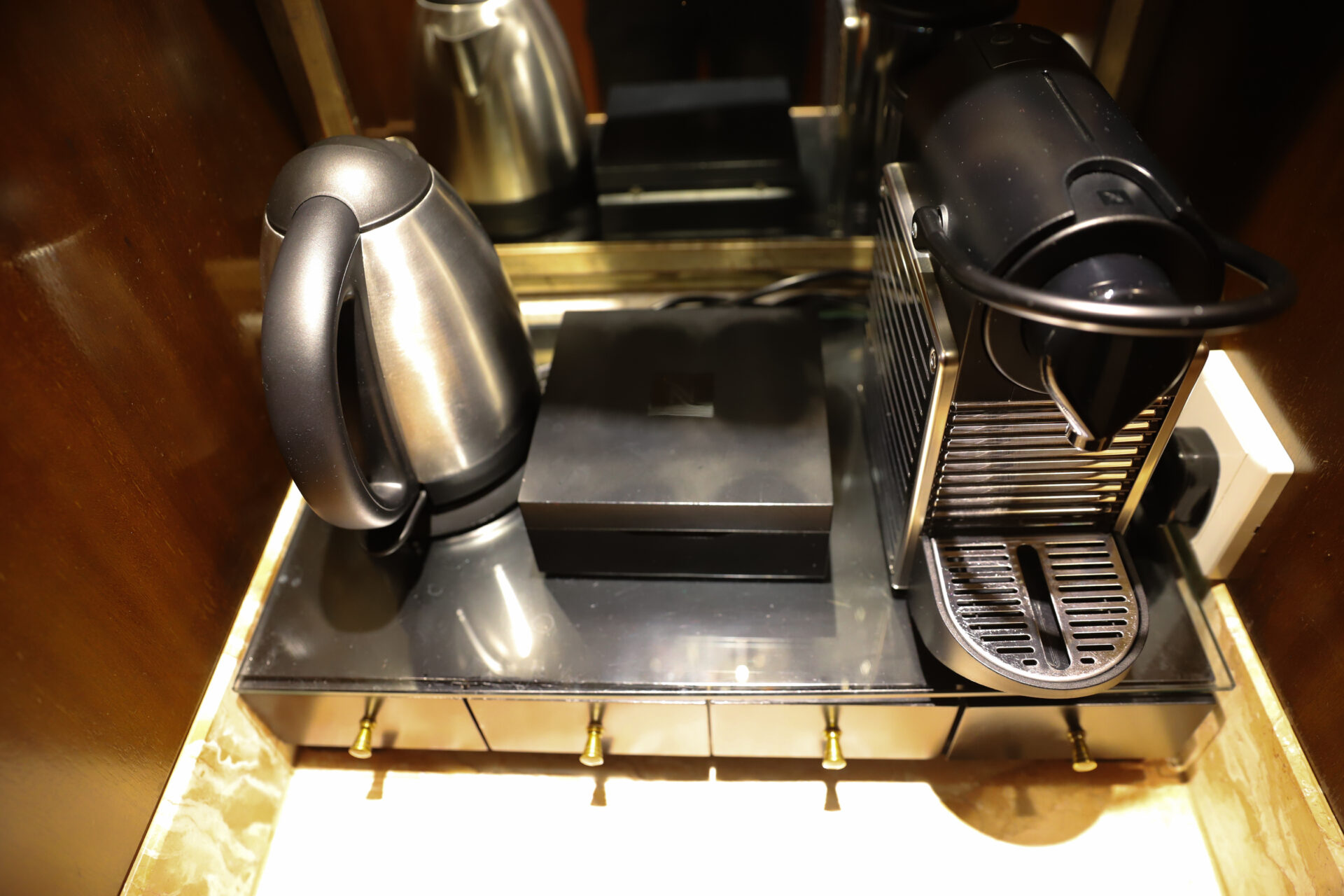 Luxury Hong Kong Accommodation for Families: Conrad Hong Kong Review ...
